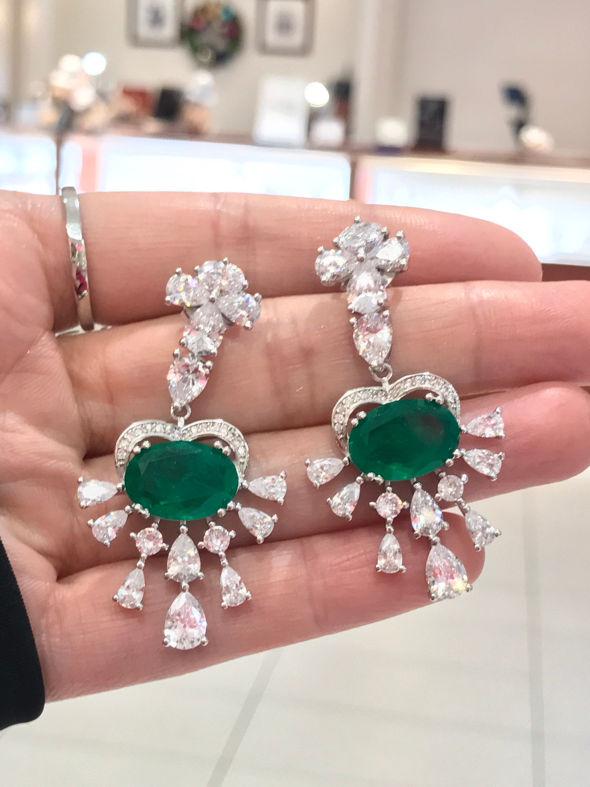 Luxurious Natural Green Emerald Dangle and Drop Earrings Chandelier ...