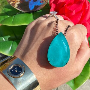 Queen of Gems, Large 100+ Ct Natural Electric Blue Paraiba Tourmaline ...