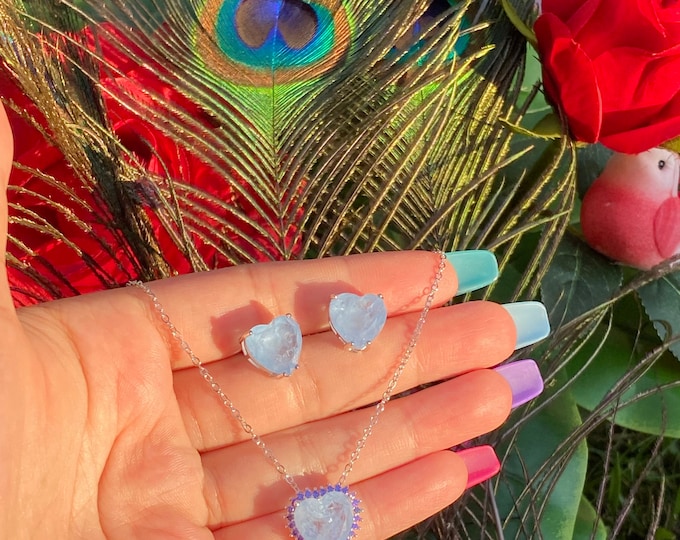 Sweet Pale Tanzanite Jewelry Set, Queen of Hearts, Necklace and ...