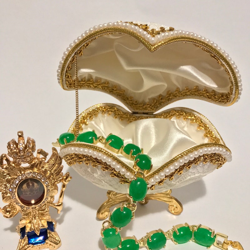 Alanna Jade and Adam Hbo Show - Etsy Canada