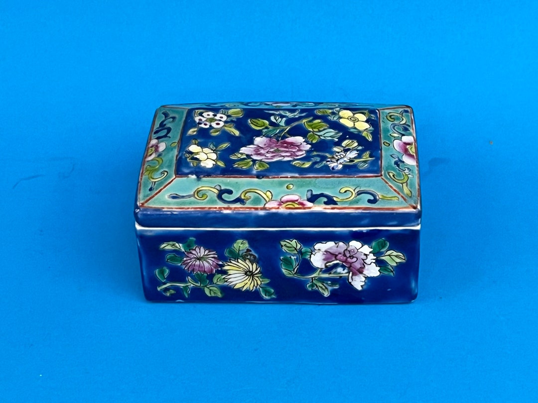 Chinese Antique Ceramic Trinket Box - Coins Rings Jewelry Cufflinks ...