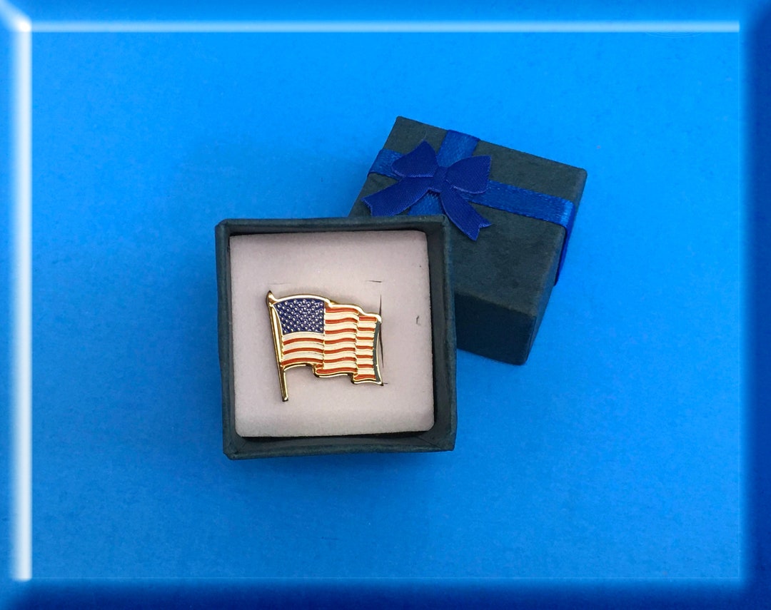 American Flag Lapel Pin, 1970s Vintage, Gift Box - Etsy