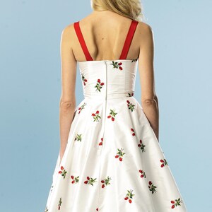 Butterick B5882 / Simplicity 9284 Gertie Retro Sweetheart Neckline ...