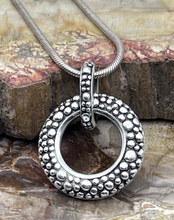 Sterling silver pebble pendant necklace - Gem