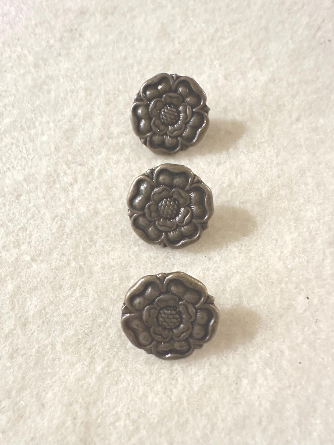 Tudor Rose Button - Antique Brass 19mm/3/4 Inch - Price is for 1 Button ...