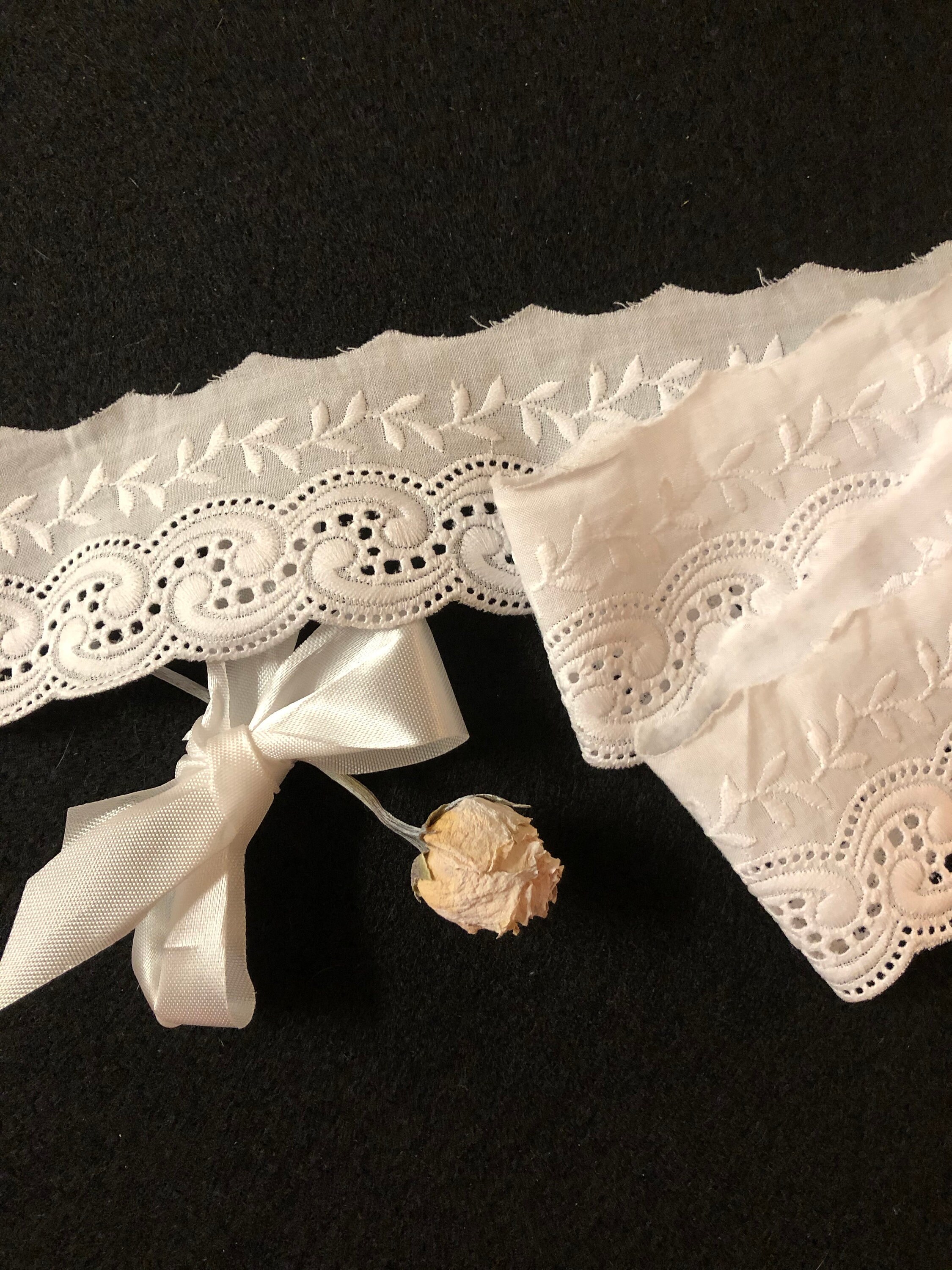 Eyelet Lace - White With Double Scalloped Edge and Garland Border - Etsy