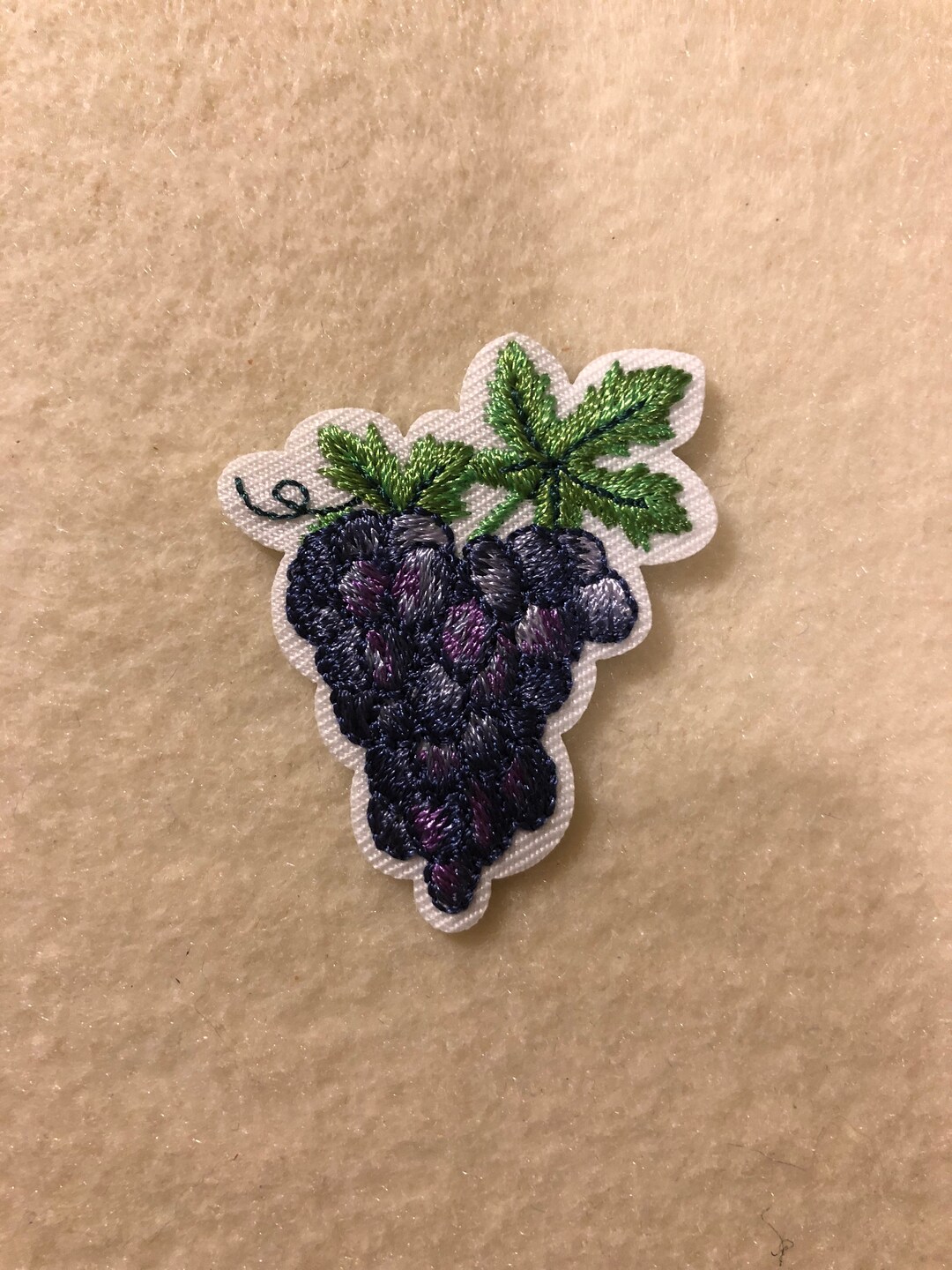 Applique - Beautiful Bunch of Grapes With Vine and Leaves - Iron On - Etsy