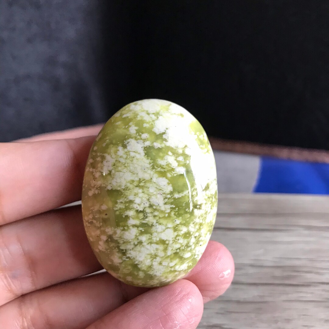 Serpentine Jade Palmstone, Natural Serpentine Gemstone - Etsy