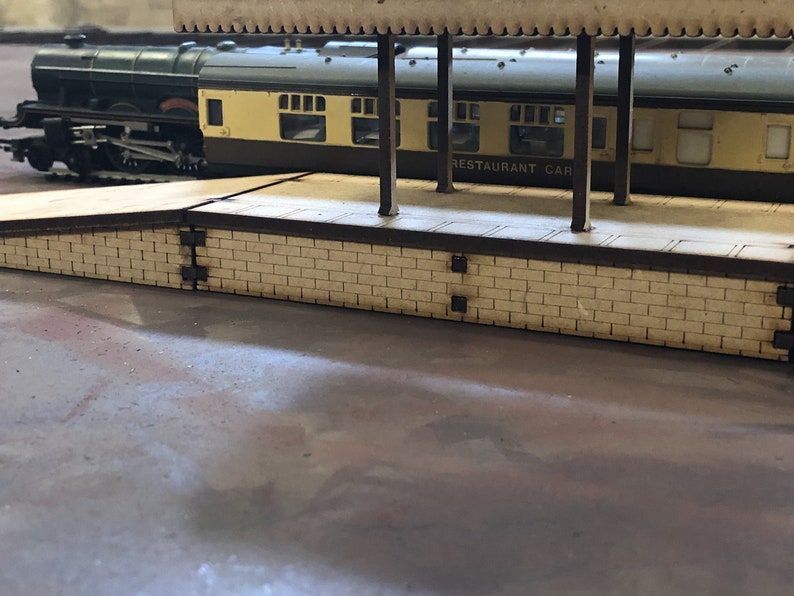 OO/HO Gauge Double Platform & Canopy With On/off Ramp - Etsy Australia