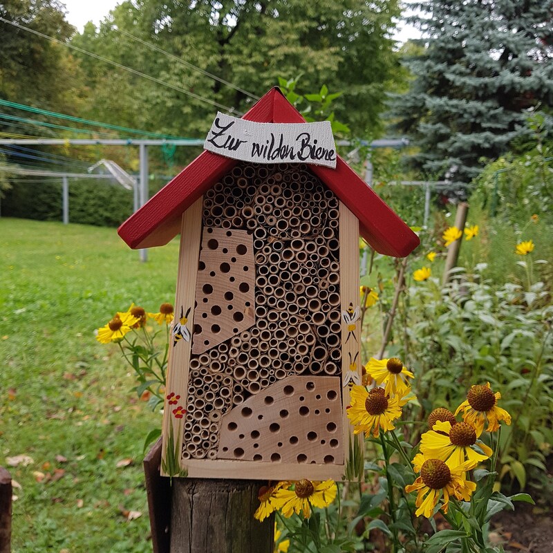 Bee Hotel - Etsy