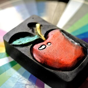 BITTEN APPLE SILICONE Mold Soap Bar Mould 5,5oz Resin Plaster Chocolate ...