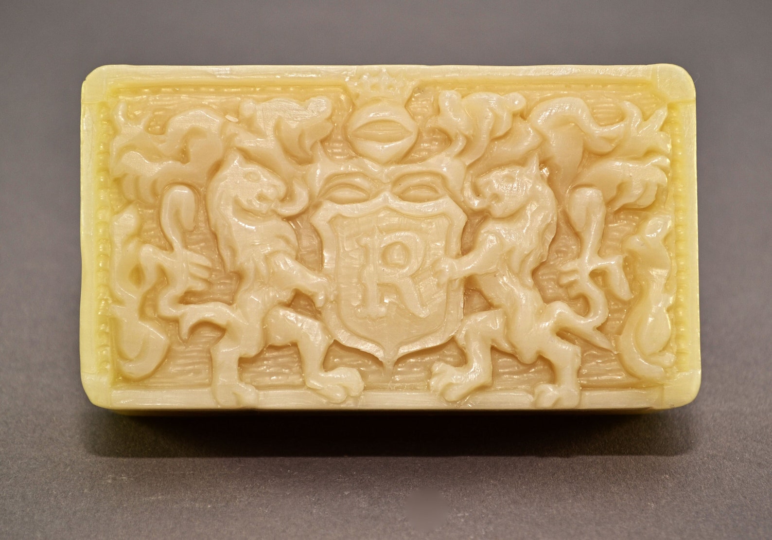 ROYAL SILICONE MOLD Soap Flexible Sturdy Crest Arms Mould Shield 5oz ...