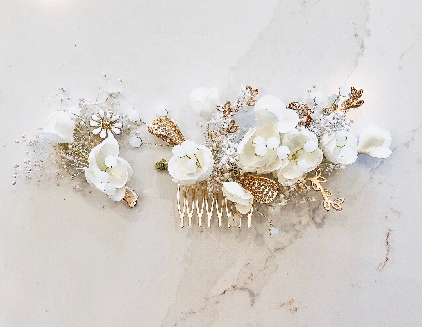 White Floral Hair Comb Babys Breath Flowers Gold Hair | Etsy