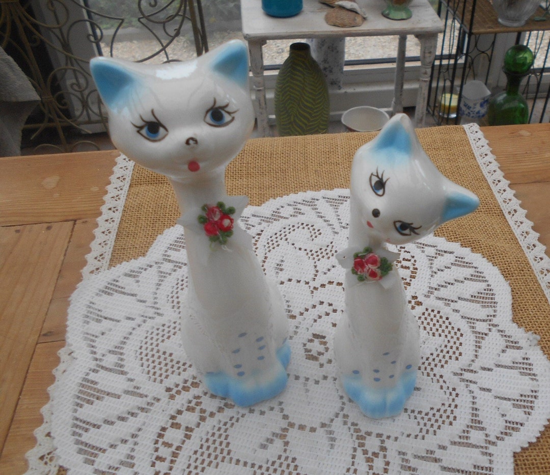 Vintage Katzen Keramik Weiß, Blau Mit Stoff Schleife Love Cats 70er Jahre Katzenpärchen ...