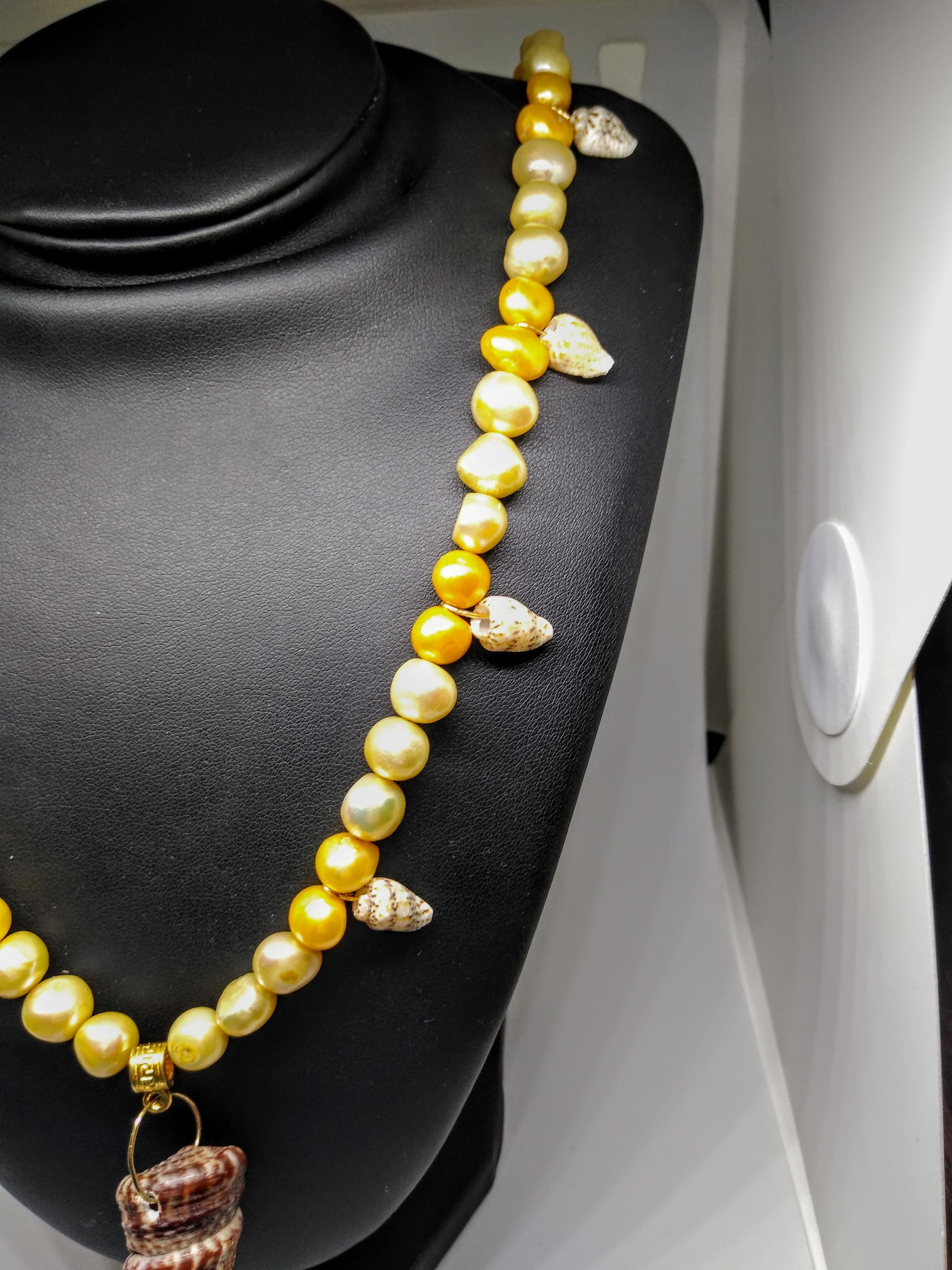 Pearl and Conch Shell Necklace. Natural Pearls and Conch - Etsy