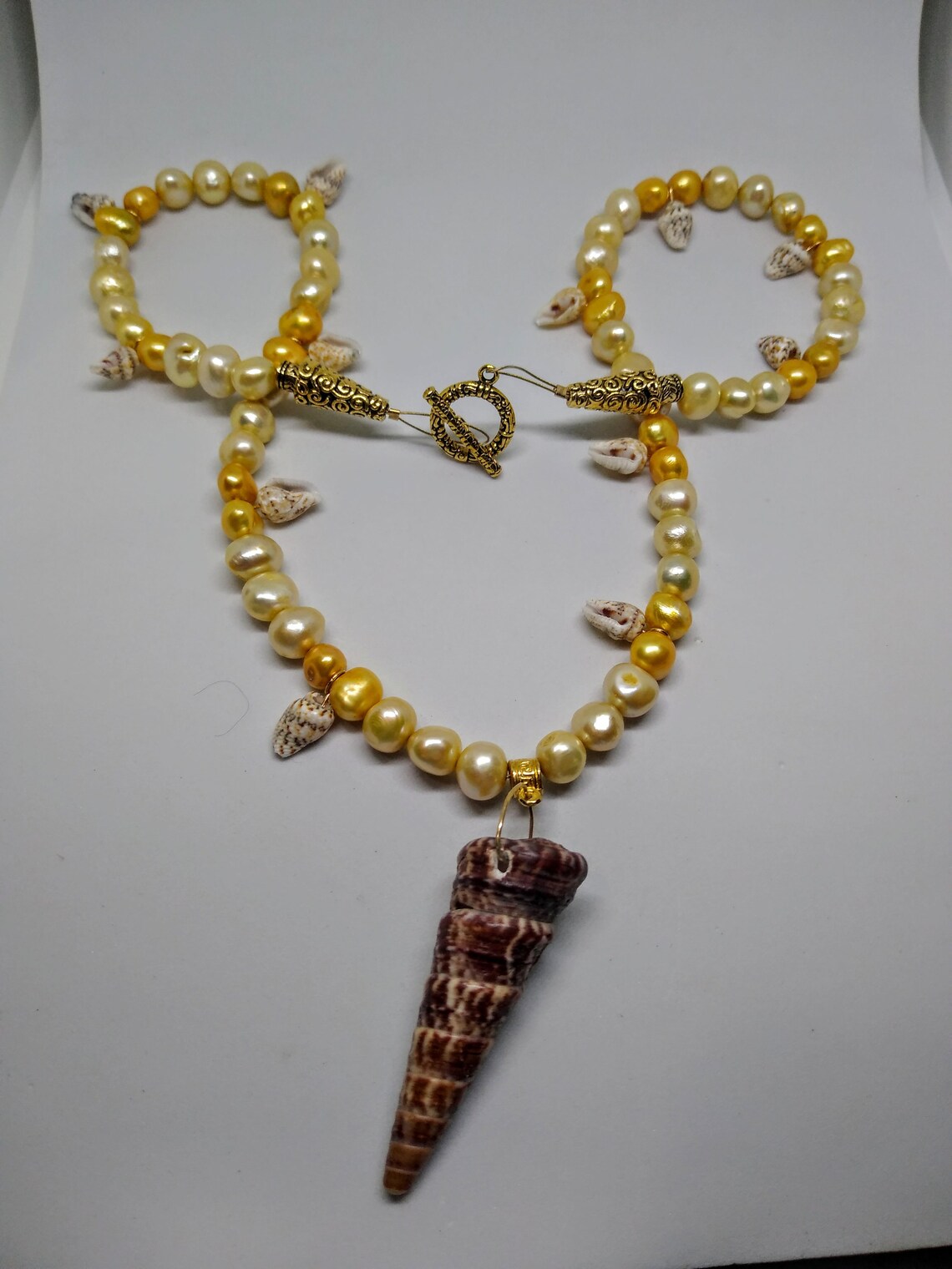 Pearl and Conch Shell Necklace. Natural pearls and Conch | Etsy