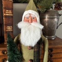 Vintage Quilt Santa Suit Small Peg Rail Hanger Vintage Rustic Primitive ...