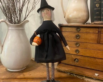 Raven Witch Primitive Folk Art Woodcarving - Etsy