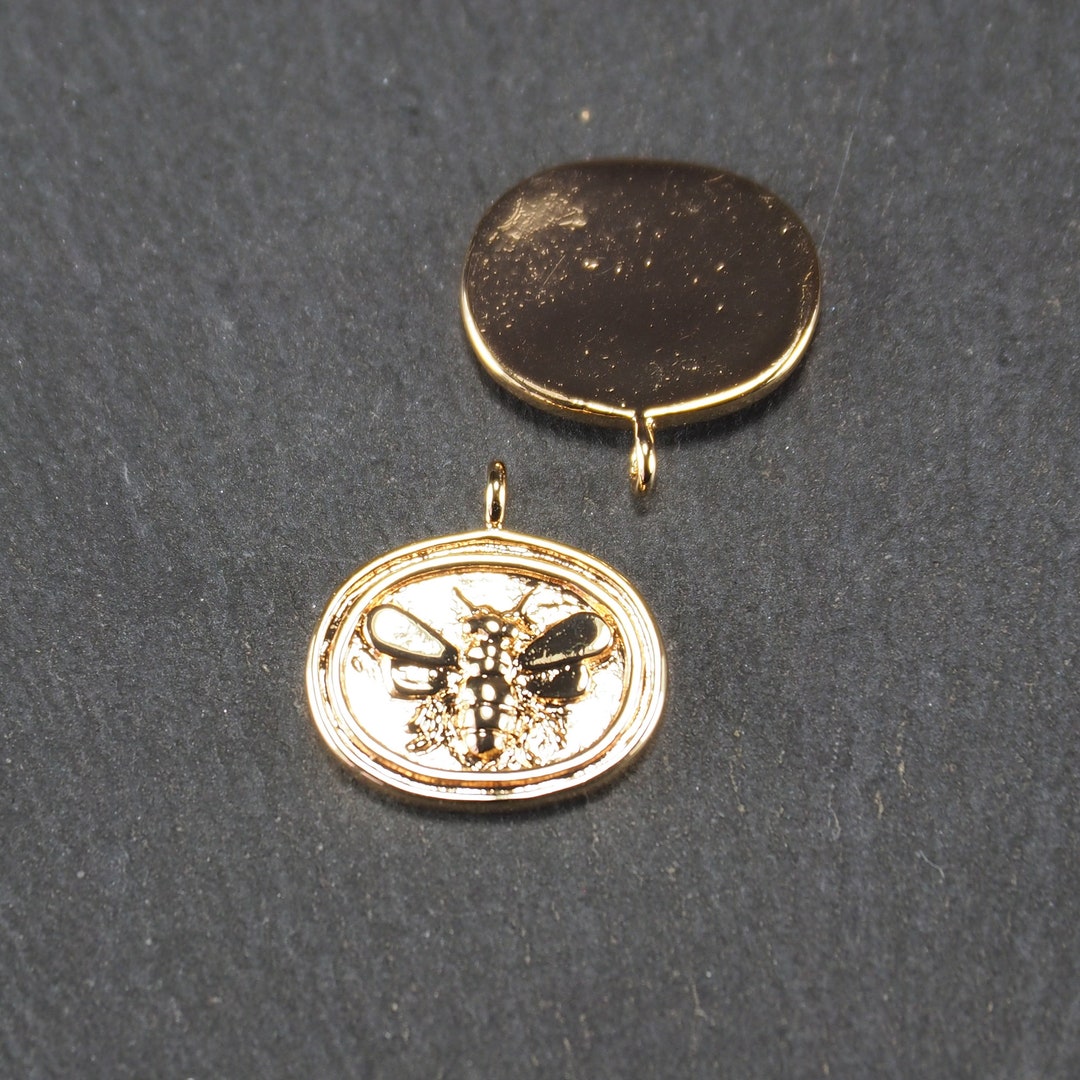 1 Oval Bee Pendant, Brass 24K Gold-plated, Plaque Medallion, 11062 - Etsy
