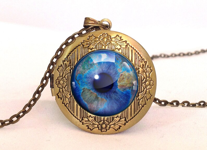 Look Into My Eyes Locket, 0758lpb - Etsy UK