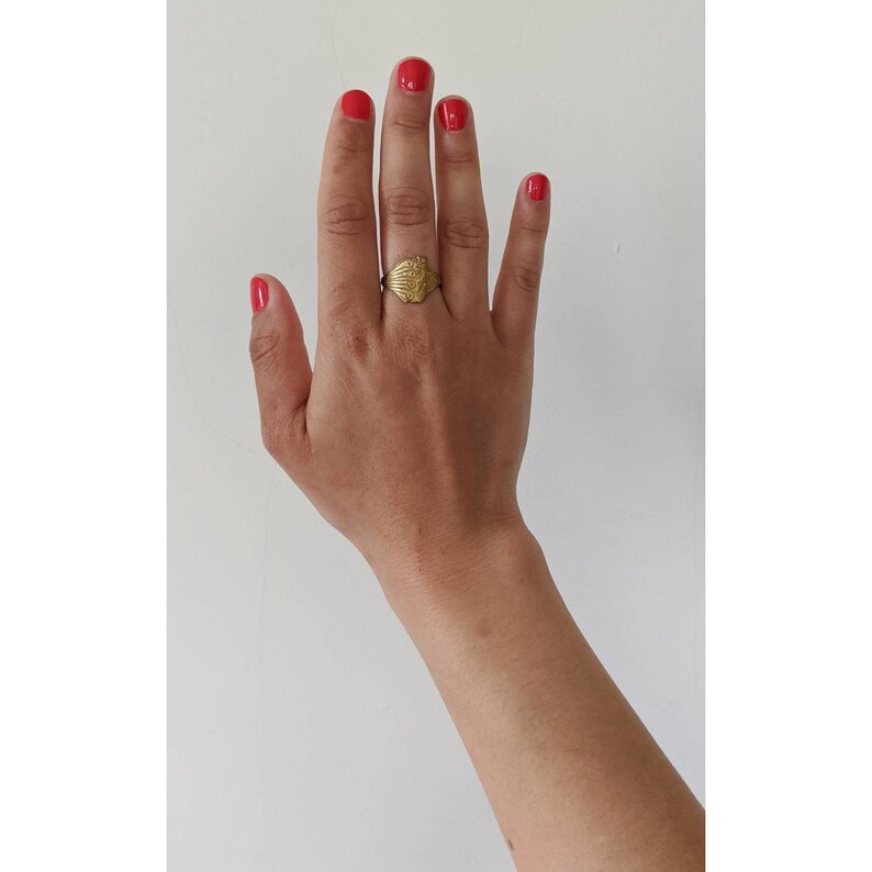 Vintage Metal Ring - Etsy