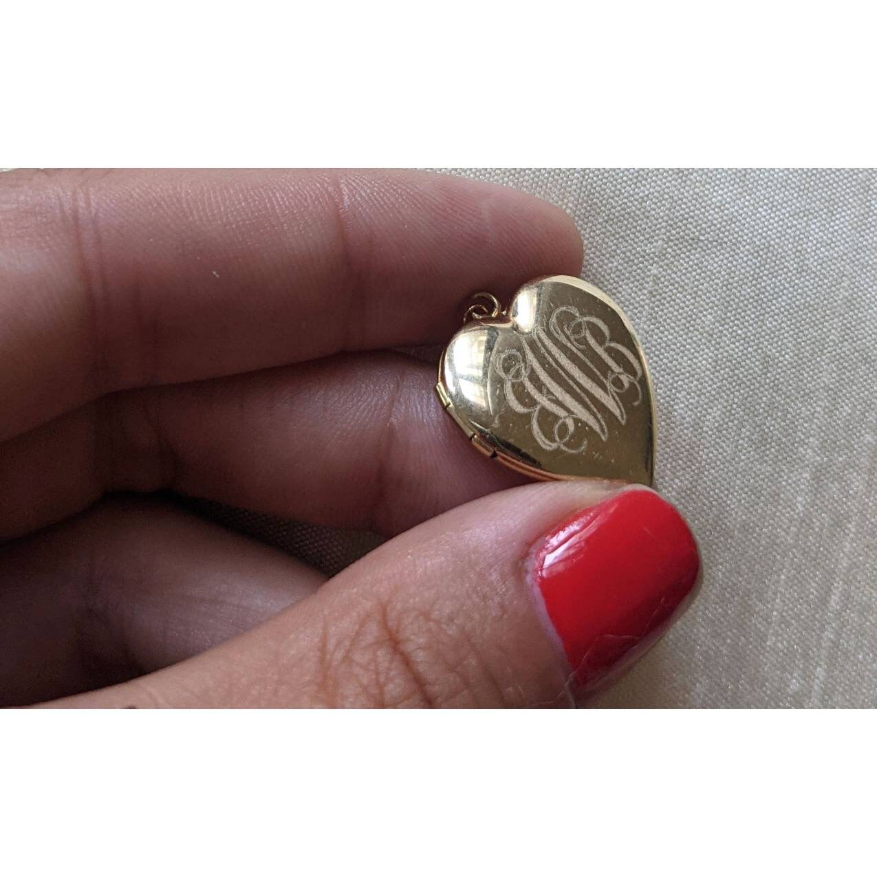 Vintage Monogrammed Locket - Etsy