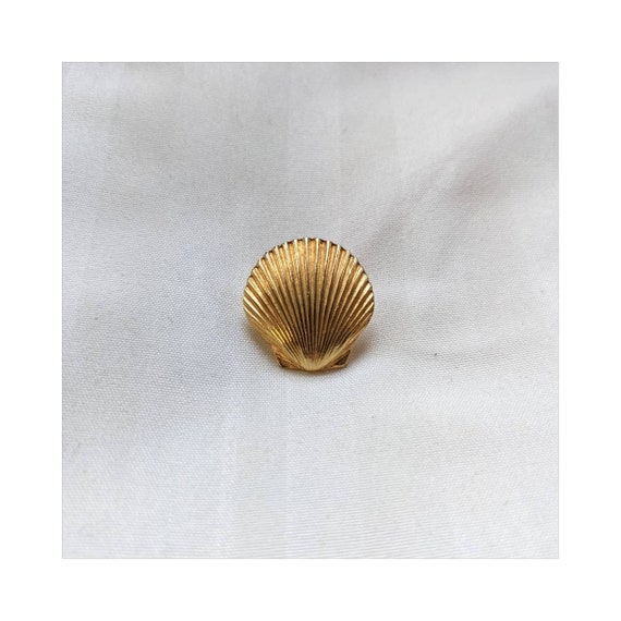 Vintage Signed Shell Pin - Etsy