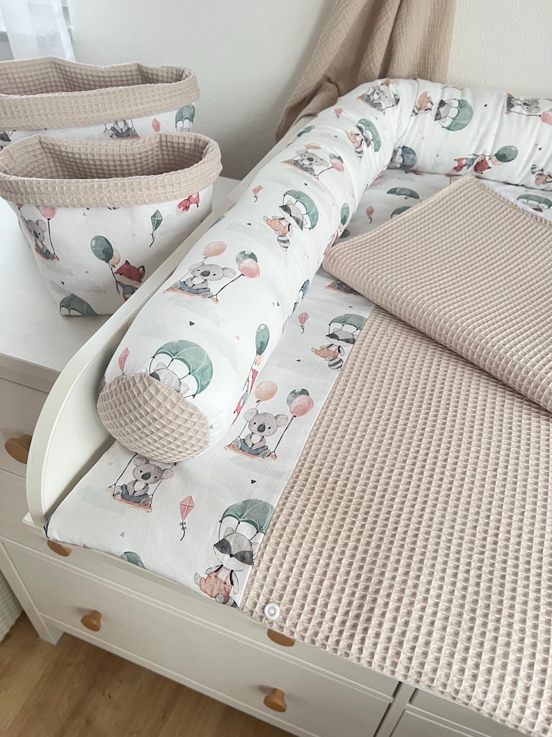 Changing Mat Set "animals With Balloons + Waffle Pique Light Beige ...