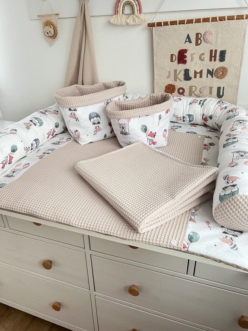 Changing Mat Set "animals With Balloons + Waffle Pique Light Beige ...