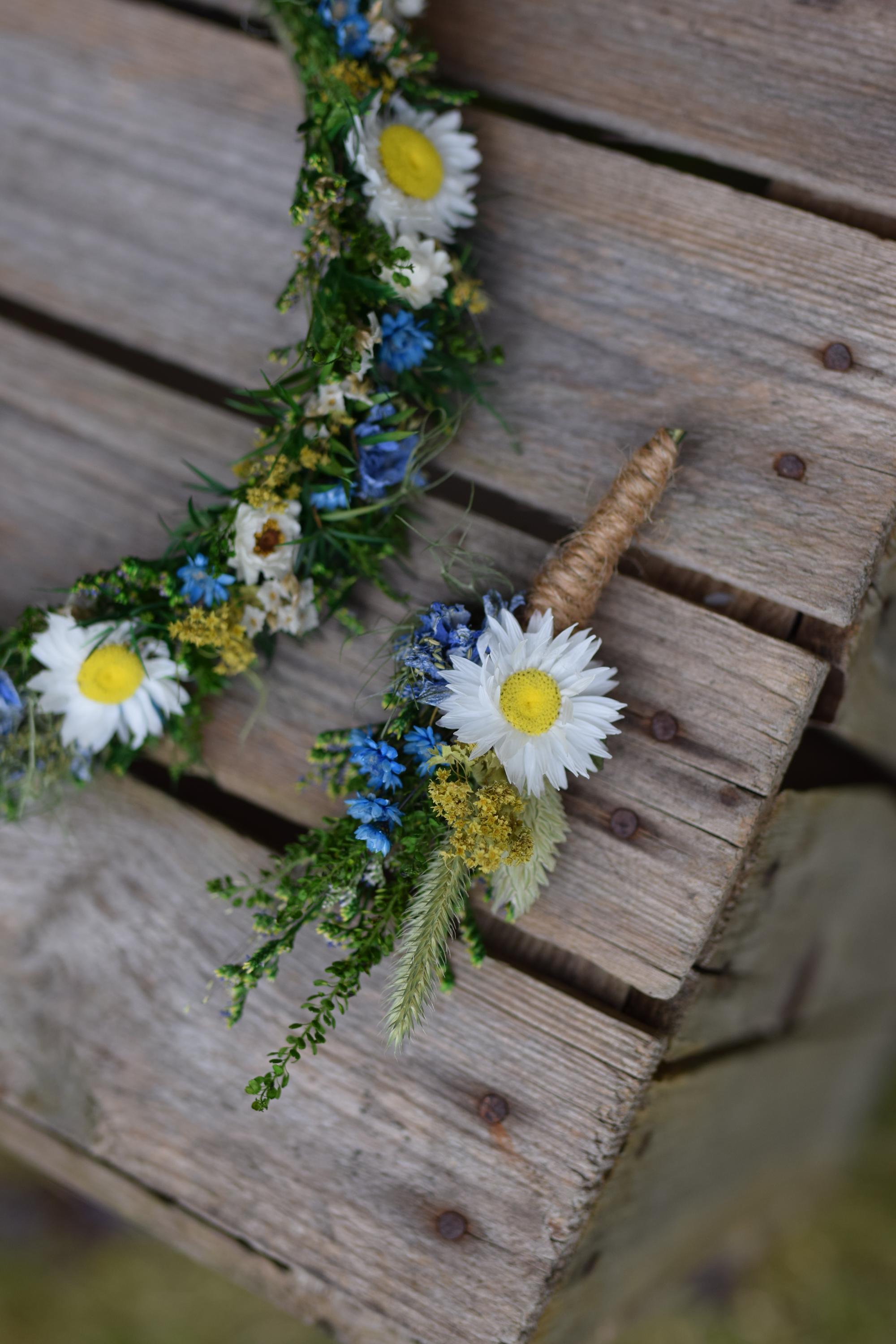 Meadow Buttonhole , Folk Wedding Boutoniere , Colourful Wedding ...