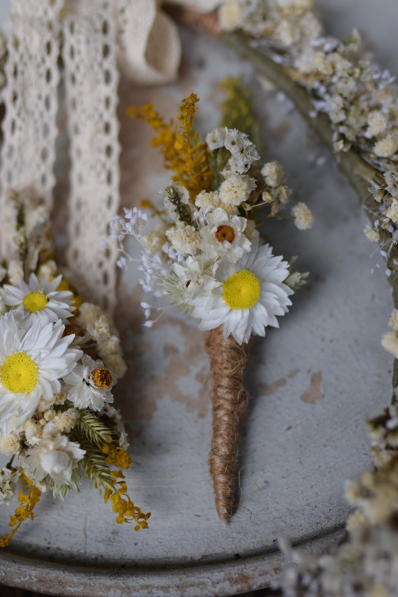Daisy Wedding Buttonhole, Woodland Dried Boutonniere, Vintage or ...