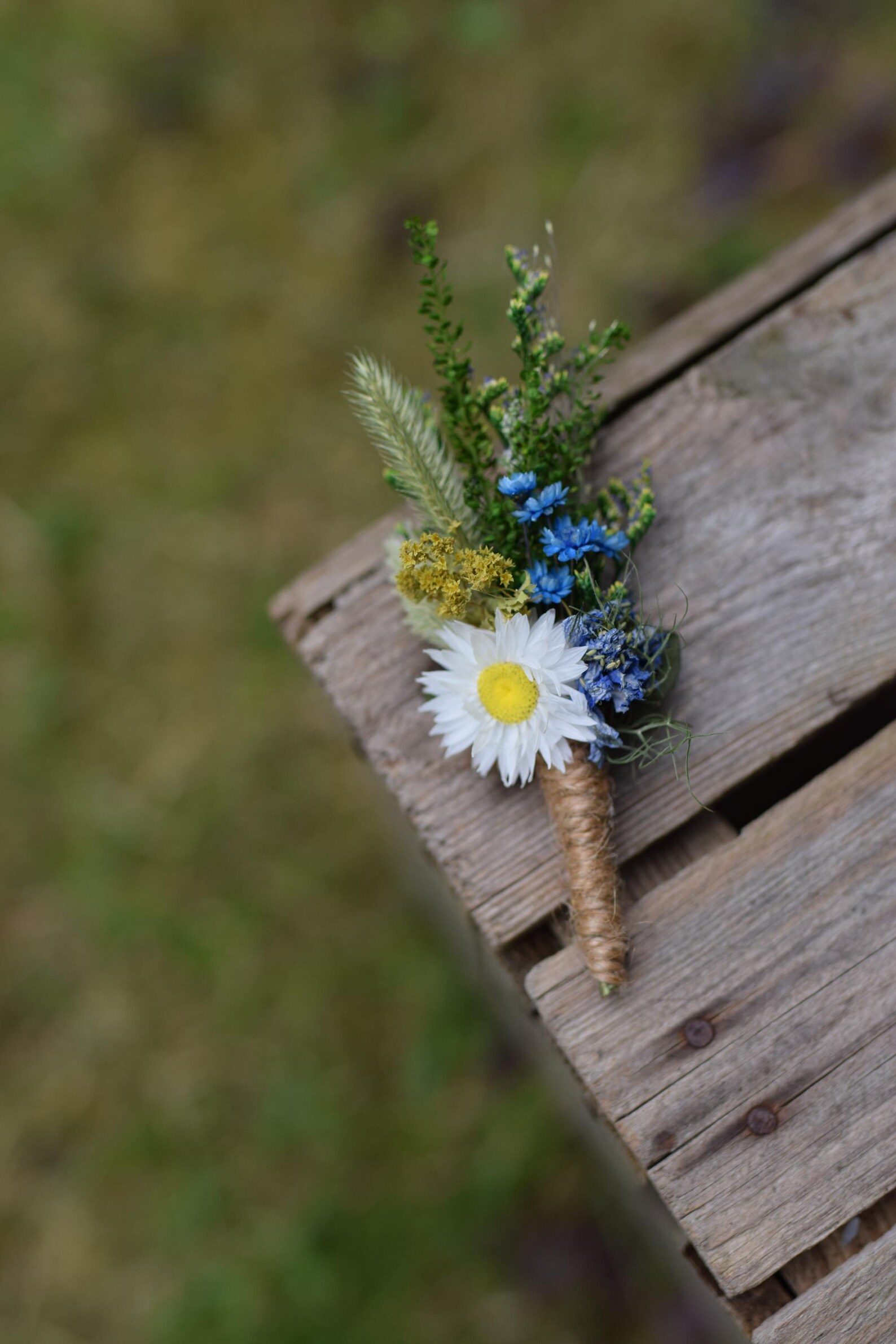 Meadow Buttonhole , Folk Wedding Boutoniere , Colourful Wedding ...