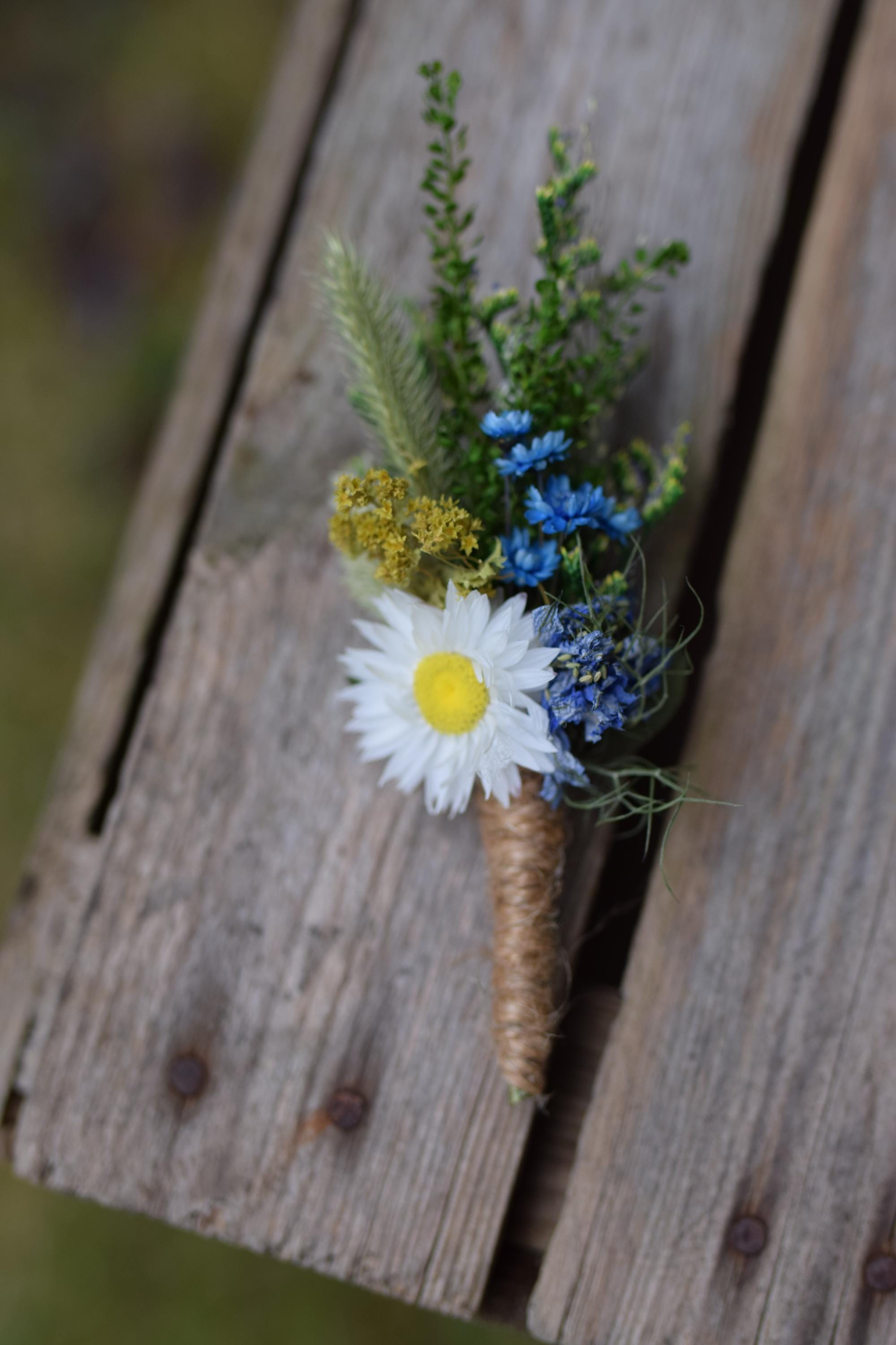 Meadow Buttonhole , Folk Wedding Boutoniere , Colourful Wedding ...