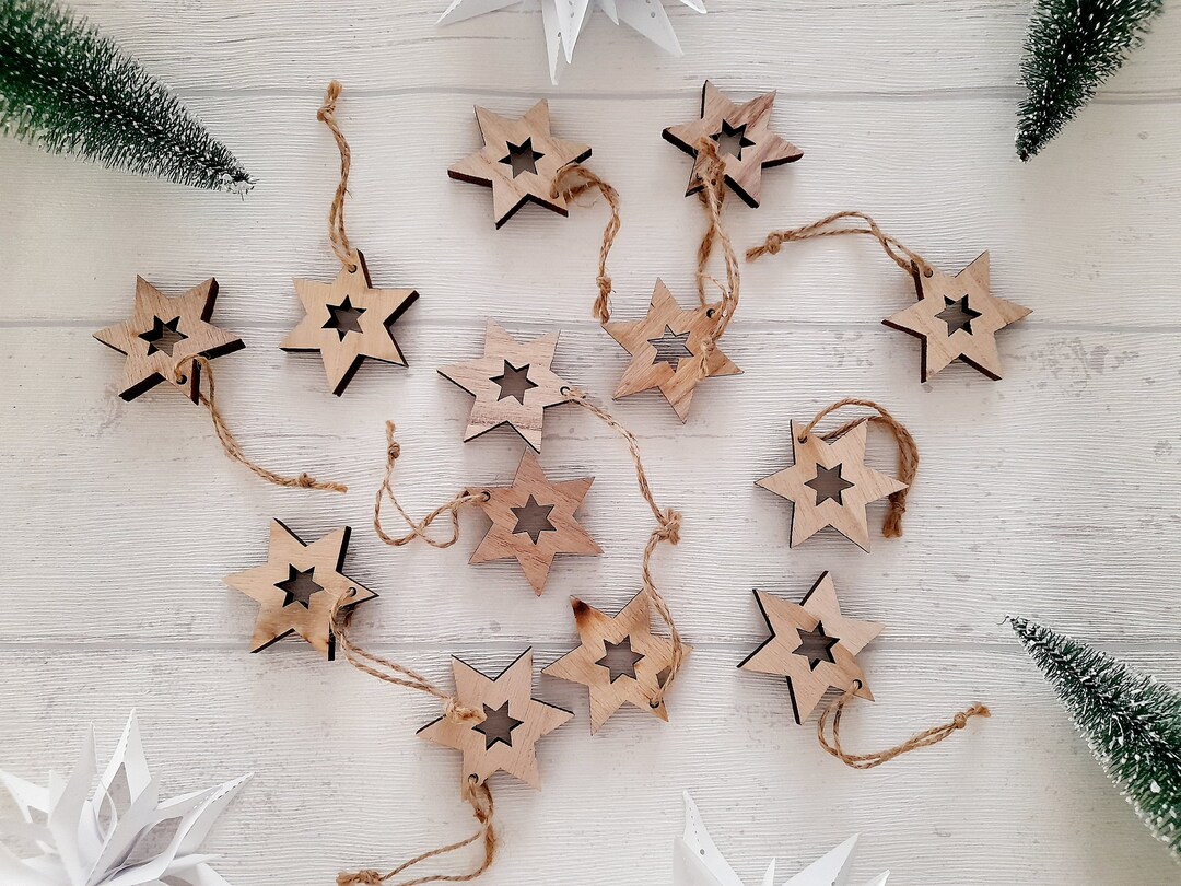 Poinsettias Wooden Stars Christmas Decoration Decoration Christmas ...