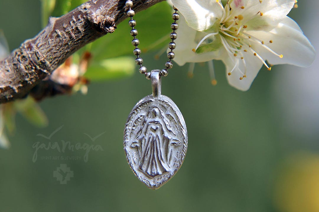 Guardian Angel Talisman in Silver With Engraving • Guardian Angel ...