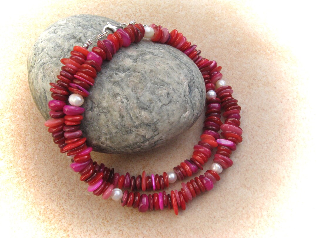 Collar de nácar rojo-rosa, joyería de nácar - Etsy España