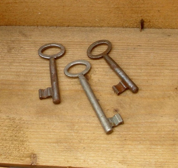 Old Key Keys With Patina Front Door Key - Etsy
