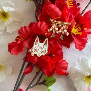 Shirohebi Snake Enamel Pin – Shrine Dwellers Japanese Folklore Yokai ...