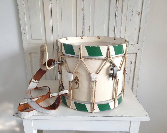 Old Drum, Antique Marching Drum, Percussion Instrument, Vintage ...