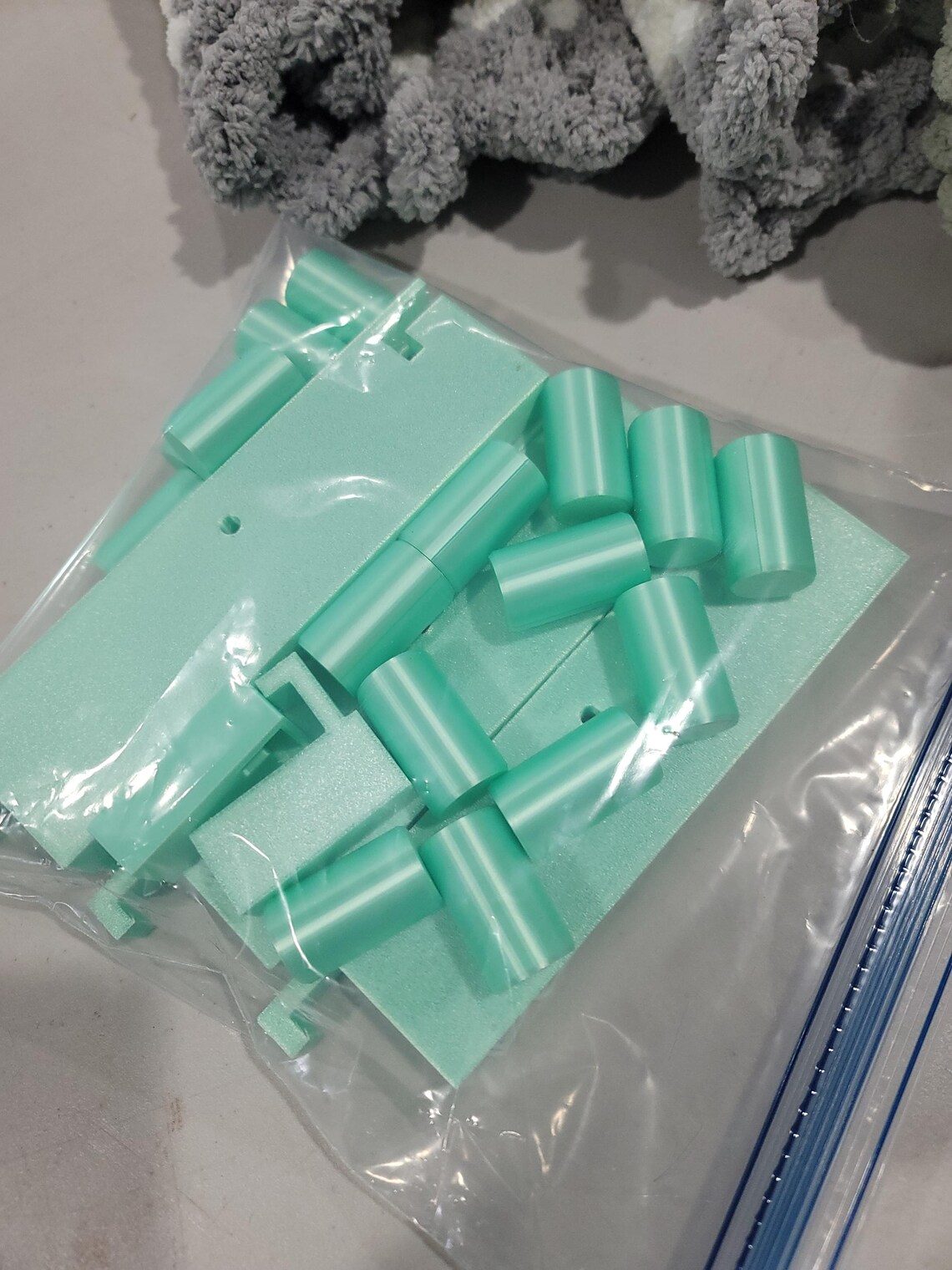 Expandable Chunky Yarn Blanket Loom – 16 Peg Loom for Finger Knitting ...