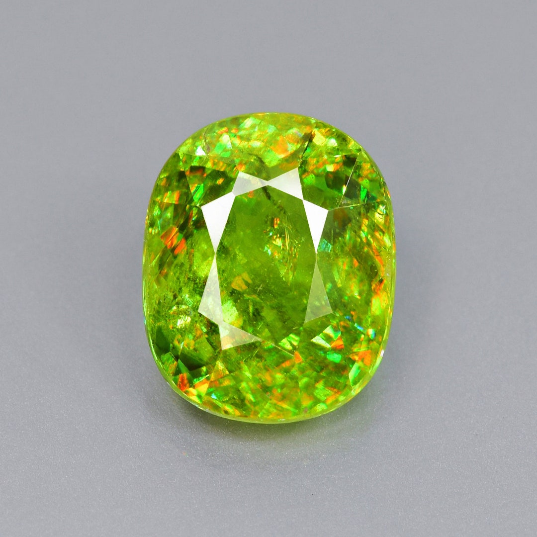 Multi Colors Green Sphene Sphene Oval Natural Sphene Gemstone Sphene 4. ...