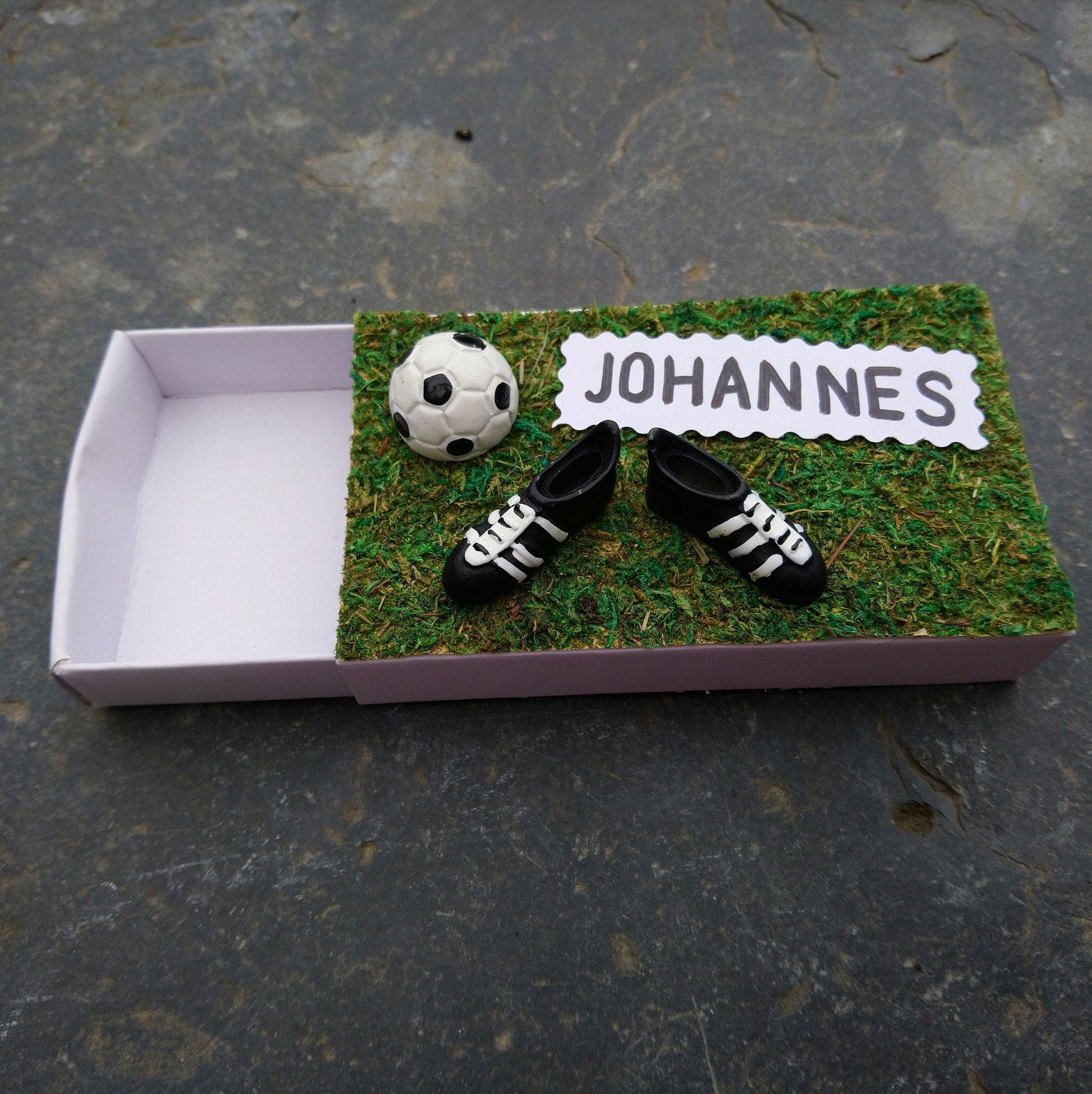 Geschenkverpackung Fussball Basteln
