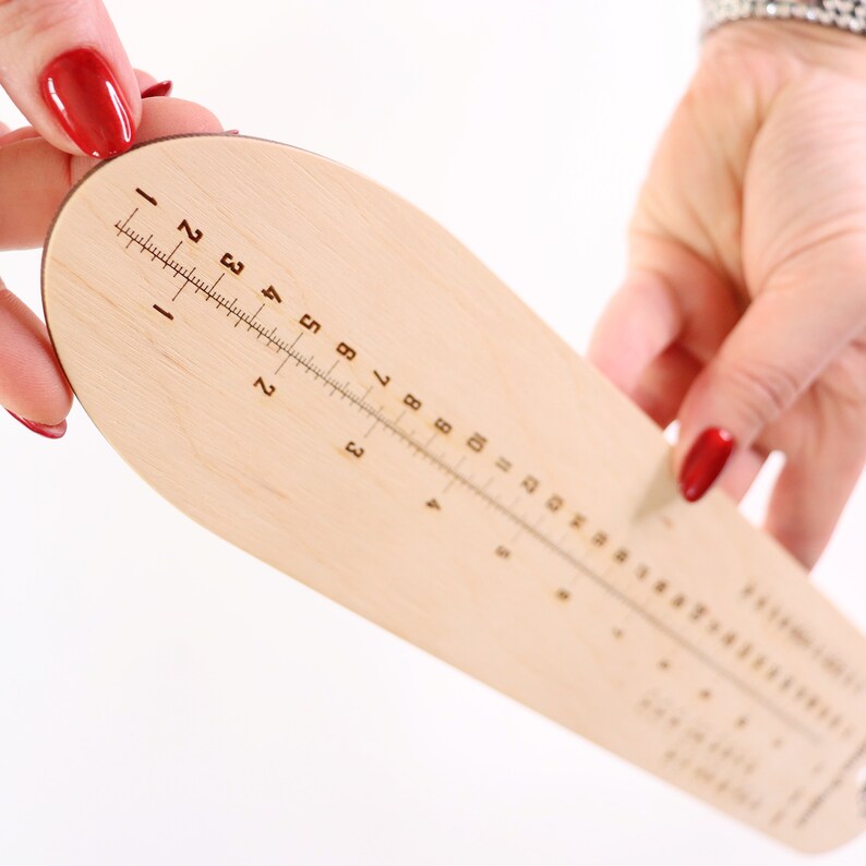 Sock Knitting Ruler Allows to Measure the Foot Length of a - Etsy