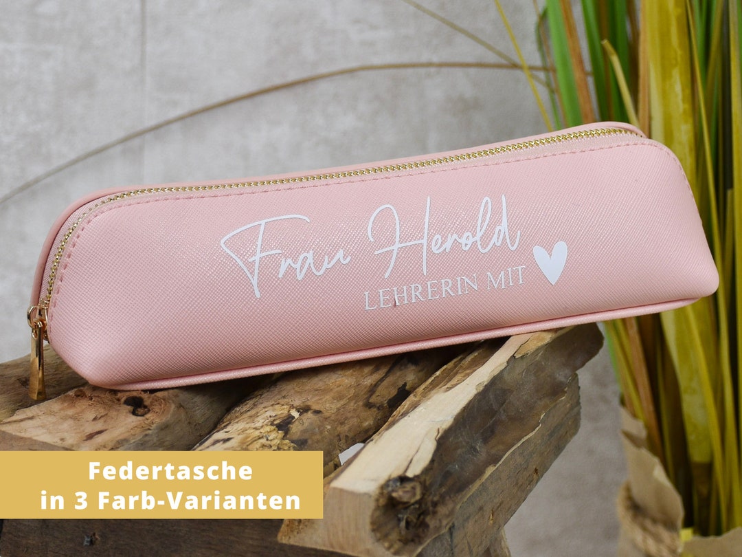 Personalisierte Federtasche | mit dem Namen der Lehrerin und Zusatz ...