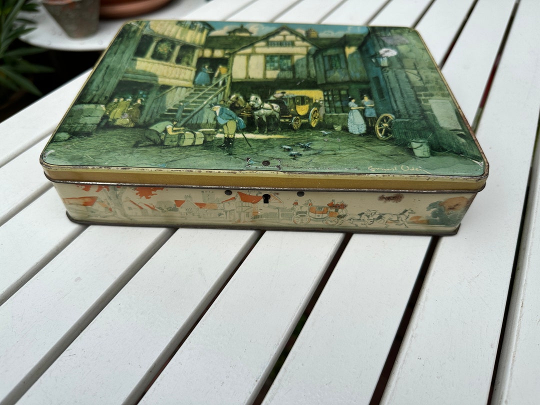 Beautiful Vintage Tin Can, Still Life Brocante, Vintage, Shabby Chic ...