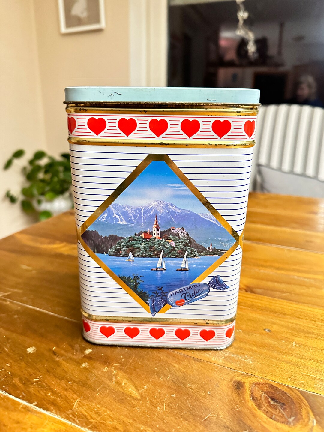 Beautiful Vintage Tin Can, Made in England Mints Brocante, Vintage ...
