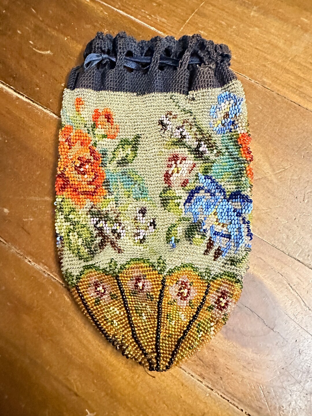 Vintage Brocante Art Deco, Art Nouveau Reticule Beaded Bag Clapper Bag ...