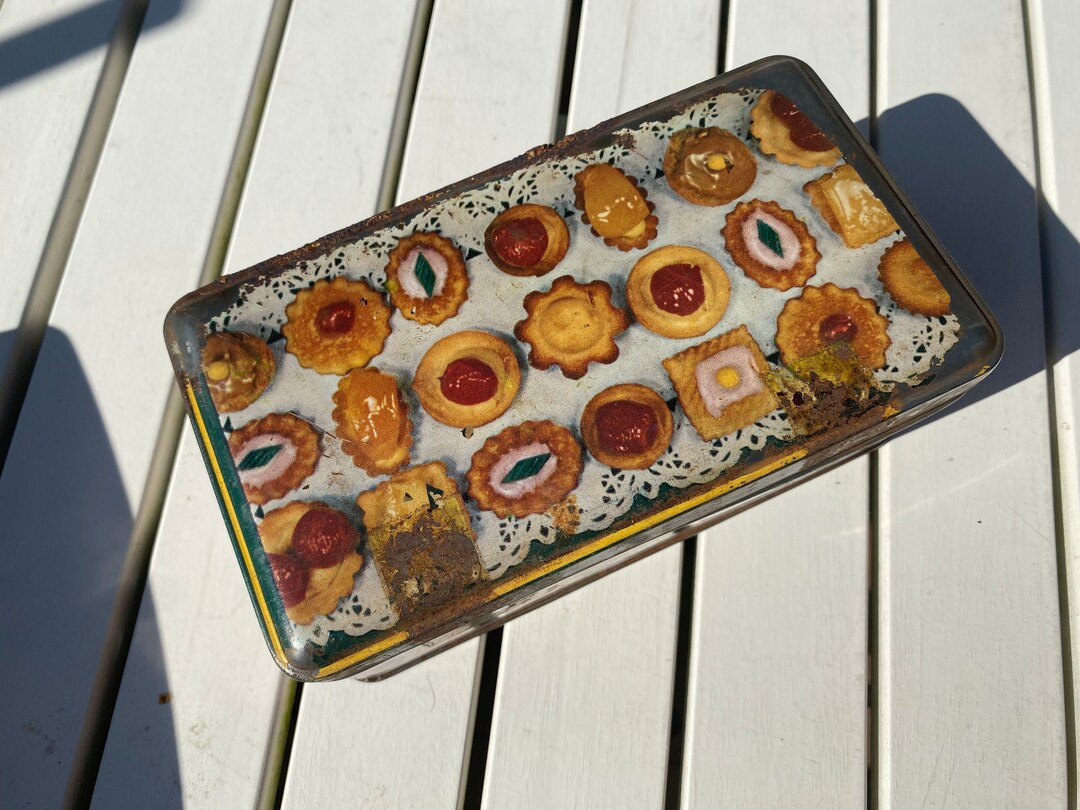 Beautiful Vintage Tin Tin France Mignardises Petits Fours 32 - Etsy