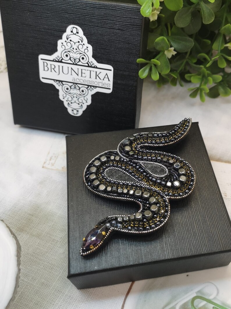Beaded Snake Brooch: Embroidered Animal Jewelry Pin - Etsy