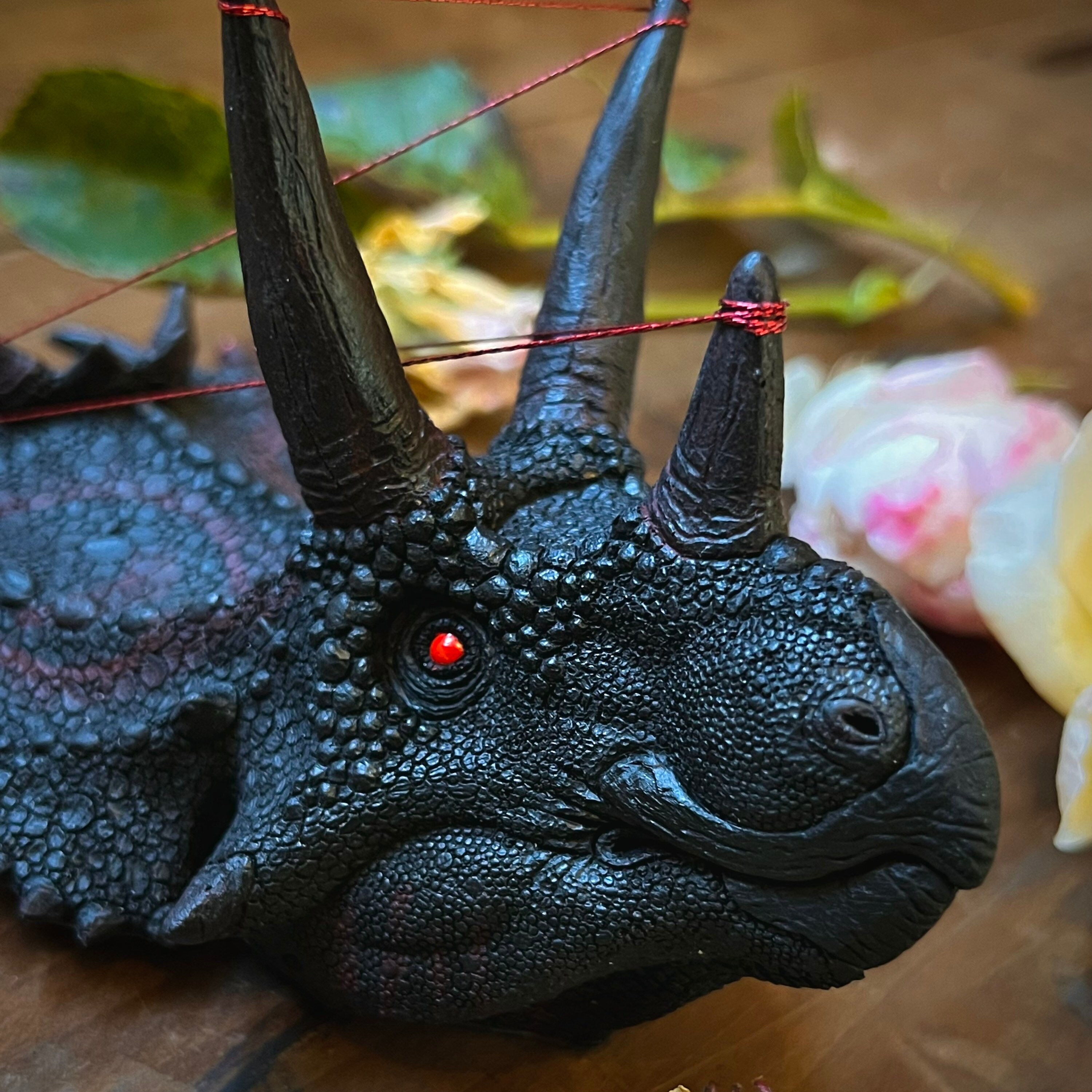 Pentagram Pentaceratops Sculpture - Etsy